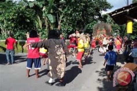 Masyarakat Kulon Progo Gelar Merti Dusun Antara News Yogyakarta