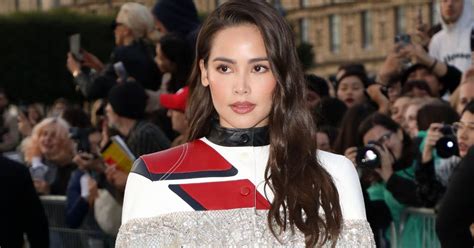 Yaya Urassaya Sperbund Thai Dramas List The Crown Princess Bad Romeo