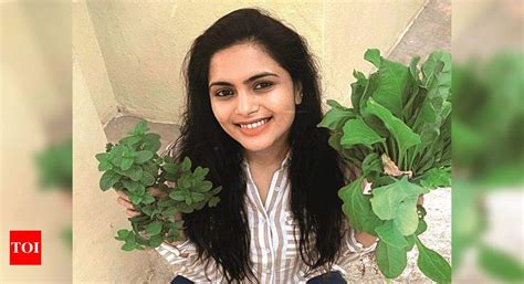 Sonu Gowda Becomes A Victim Of Plant Theft Kannada Movie News The Times Of India