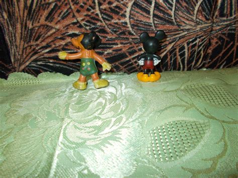 Miki Maus Mickey Mouse Walt Disney 2 Manje Figurice