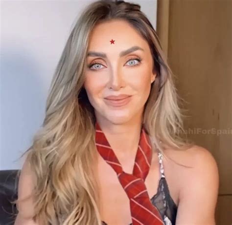 Anahi em 2024 Anahí portilla Anahí Penteados