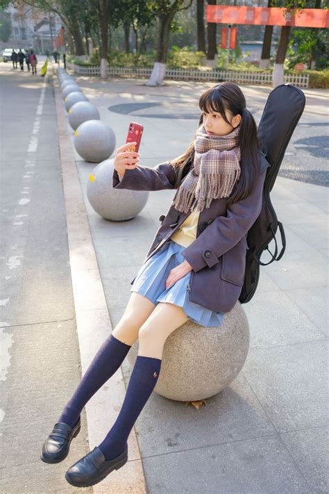 Chixi Yeye Guitar Girl 7 83