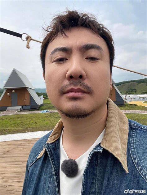 网友大英博物馆偶遇沈腾 夸其温和谦逊军艺校草名不虚传