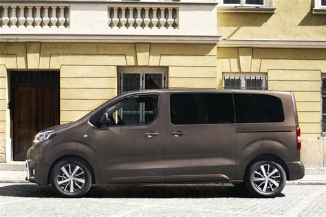 Toyota Proace Verso Compact 1 6 D 4D 115pk Dynamic Car Technical Specifications