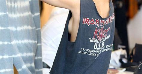 Oh Miley Cyrus Killer Sideboob Imgur
