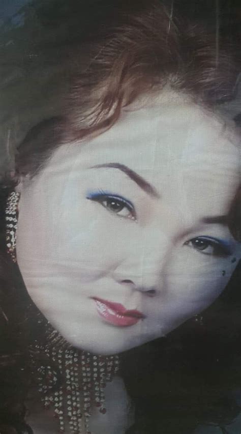 Goldentime ТЭРТЭЭХ ЖИЛҮҮДЭД Нуурын ус тогтуун байлаа тэртээх жилүүдэд Нугын цэцэгс өнгөлөг