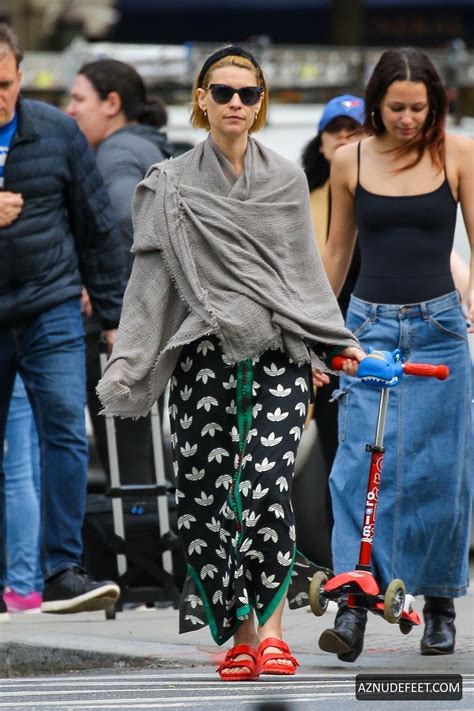 Claire Danes Feet Aznudefeet
