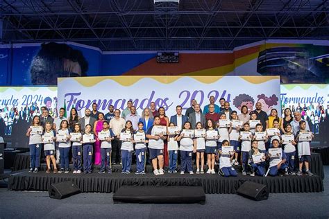 Prefeitura De Carapicuíba Realiza Formaturas De Mais De 1000 Alunos