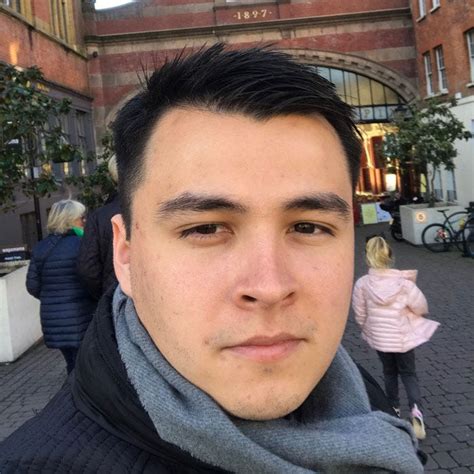 Vinicius Dacal Medium