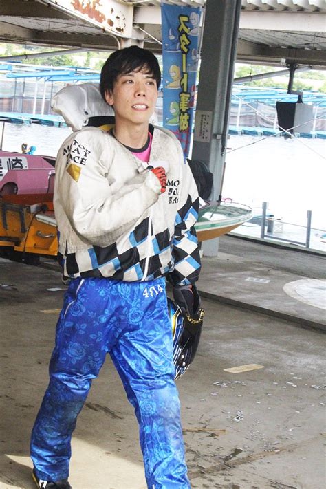 写真：【津ボート・gⅢイースタンヤング】吉田裕平「レース勘がまだ甘い」 イン戦〝完敗〟で逆襲へ意欲 東スポweb