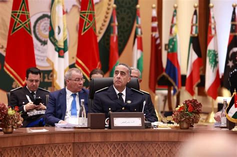 توشيح المدير العام للأمن الوطني ولمراقبة التراب الوطني بوسام الأمير