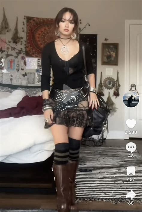 Pin By Leah Daley On Get In My Closet Fashion Inspo Outfits Rave