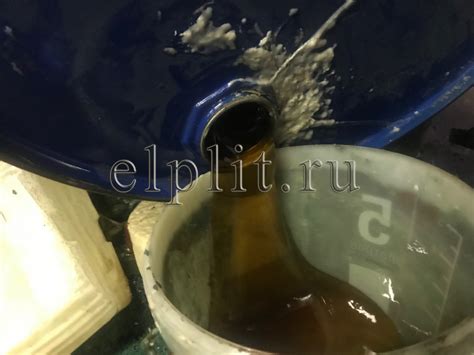 Купить полиуретановый клей для резиновых покрытий из крошки
