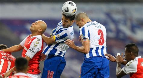 Grujic Junta Se A Manafá E Evanilson No Boletim Clínico Do Fc Porto R
