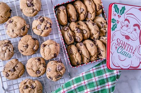 How To Design Biscuit Tin Box Packaging？