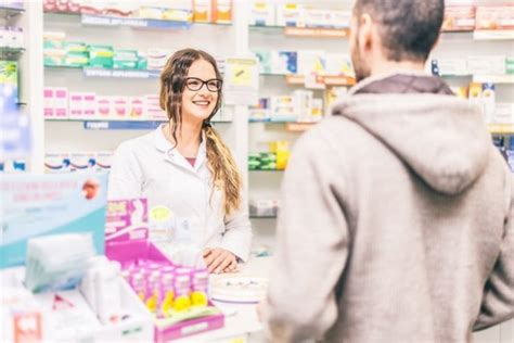 Как правильно покупать лекарства в аптеке | MedAboutMe