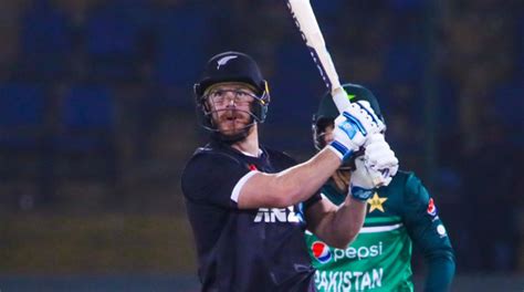New Zealand Beat Pakistan In 3rd ODI Clinch Series 2 1