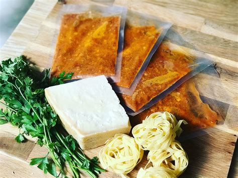 嘖嘖 防疫在家輕鬆料理plusx 波隆那肉醬包＆油封番茄罐