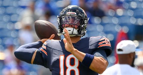 Bears Caleb Williams Hyped By Dj Moore For Outstanding Nfl Preseason