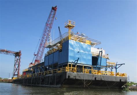 Sea Constructor Oil Service Pipe Layer