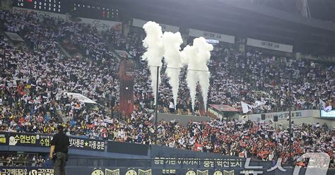 프로야구 준po 5차전도 매진ps 12경기 연속 만원 관중