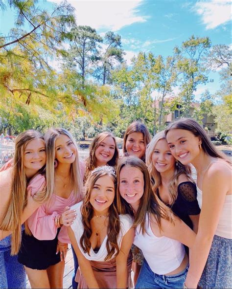 Big Friend Group Photoshoot Best Friend Pictures Photoshoot Friend