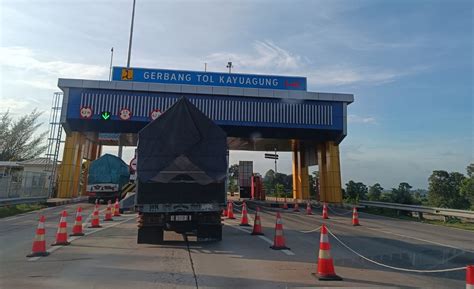 Puncak Libur Nataru 2023 2024 Diprediksi 12 998 Kendaraan Melintasi