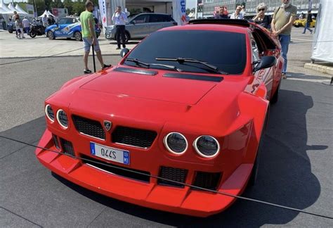 Photos La Grassi 044s Rend Hommage à La Lancia Delta S4 Moniteur