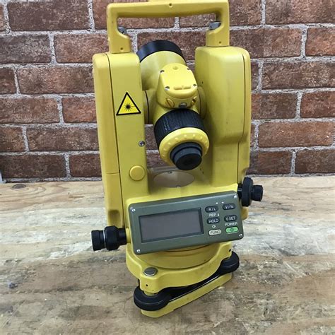 【中古】topcon トプコン デジタル セオドライト トランシット Dt 114 測量機 デジタルセオドライト Dt114 の落札情報詳細