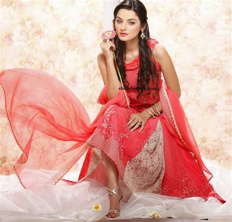 Sadia Khan Hd Wallpapers Pakistani Top Actressmodel Sexy Photossaida