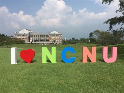 暨南大學教學發展中心 Home Facebook