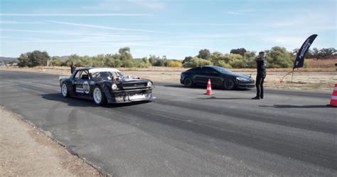 Lia Block Drives Ford Mustang Hoonicorn Against Tesla Model S Plaid In Drag Race