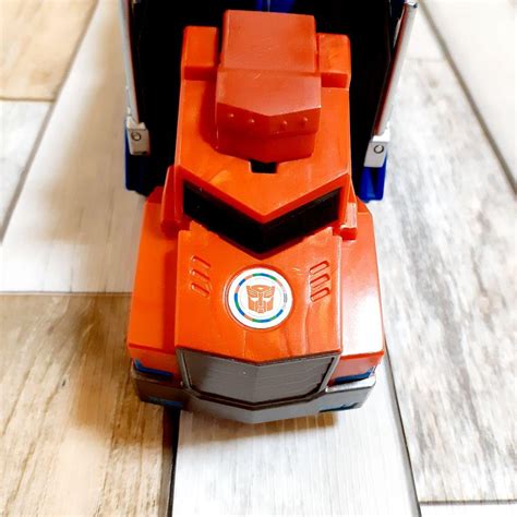 トランスフォーマー アドベンチャー ビッグオプティマスプライム メルカリ