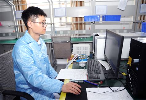 人工智能与大数据学院