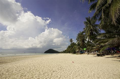 หาดทรายเกิดขึ้นได้อย่างไร Nairobroo