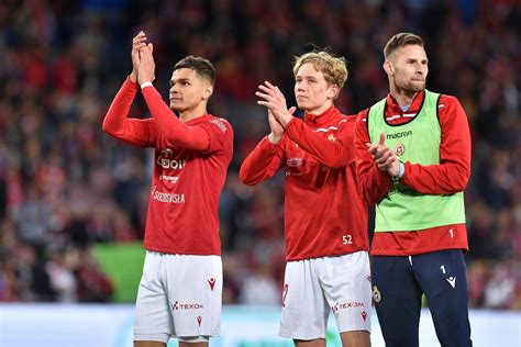 Ważą się losy transferu z Wisły Kraków do Włoch Transfery info