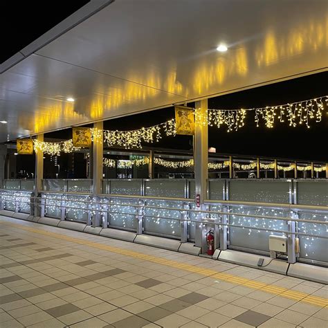 21世紀を創る会・みかわ Jr岡崎駅東口ペデストリアンデッキにて、今年もイルミネーションの点灯がスタートしました。
