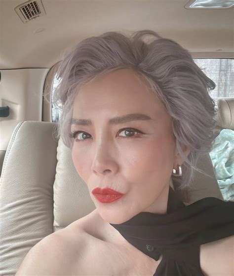 ต่าย เพ็ญพักตร์ ลุคนี้แซ่บเว่อร์ สวยอมตะ ใครจะเชื่ออายุ 62 ไม่วายเจอคอมเมนต์แซะ