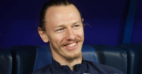 Psg 양육비 미지급 논란 사포노프 영입 강행 법적 분쟁에도 확신 이강인과 한솥밥 먹나