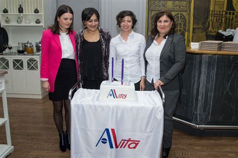 თვალის ზედაპირის დაავადებების მენეჯმენტი წითელი თვალის სინდრომი ღონისძიებები Vidal Ge