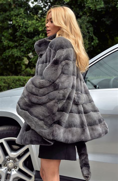 New Milano Graphite Chinchilla Rex Fur Poncho Class Mink Sable Fox