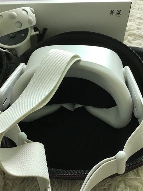 Vr Meta Facebook Oculus Quest 2 Mobile Phones And Gadgets Other Gadgets