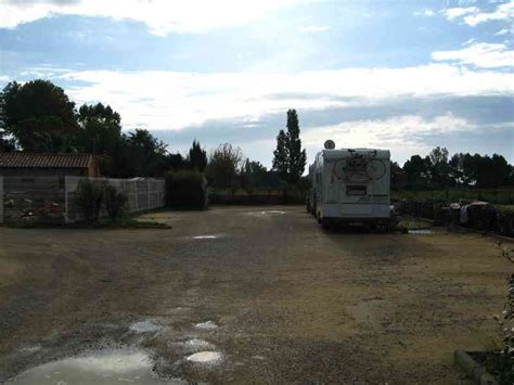 Aigues Mortes Photos Aires Service Camping Car Stationnement Pour Camping Car