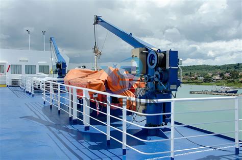 Single Arm Slewing Boat Raft Davit Crane For Rescue Boats Welcome To Yan Shun Marine