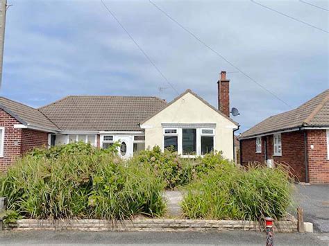 Oieo £140000 Eastpines Drive Thornton Cleveleys Lancashire Fy5 3ru