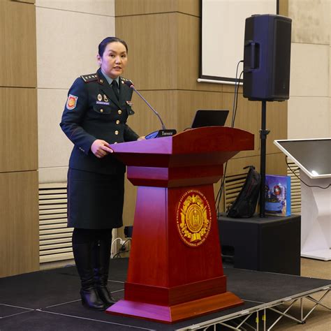 Соёмбо редакц ҮБХИС ИЙН ГАДААД ХЭЛНИЙ СУРГАЛТЫН ТӨВИЙН Facebook