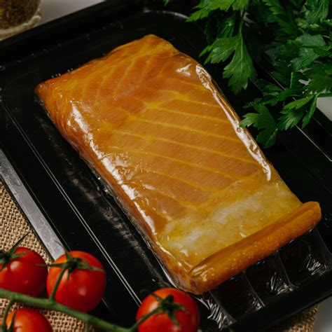 Осётр холодного копчения куском, 1 кг - купить в Москве по цене 7 000 ...