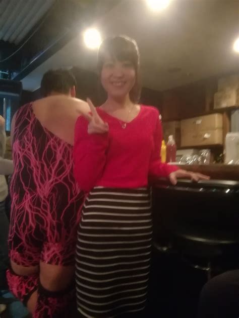 シバズケ On Twitter リングアナの迫はるみさん 美女と野獣のような構造になっちゃった笑 たこ焼きプロレス 迫はるみ