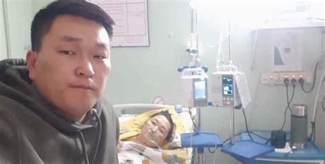 Сошиал Мэдээ Анхны хайр хэзээ ч мартагддаггүй гэж үнэн юм байна лээ Магадгүй үүрд 🫂 Ээж маань