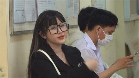 Hot Girl Trần My Từng Xô Xát Trang Nemo Lộ Nhan Sắc Thật Khi Bị Chụp Lén